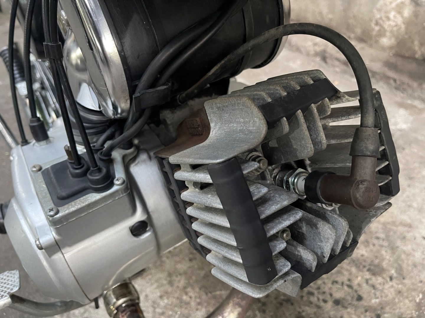 Yamaha 90cc 2 thì,bao chạy xe tuyệt đẹp Zin nguyên con Dàn ốc zin màu ...